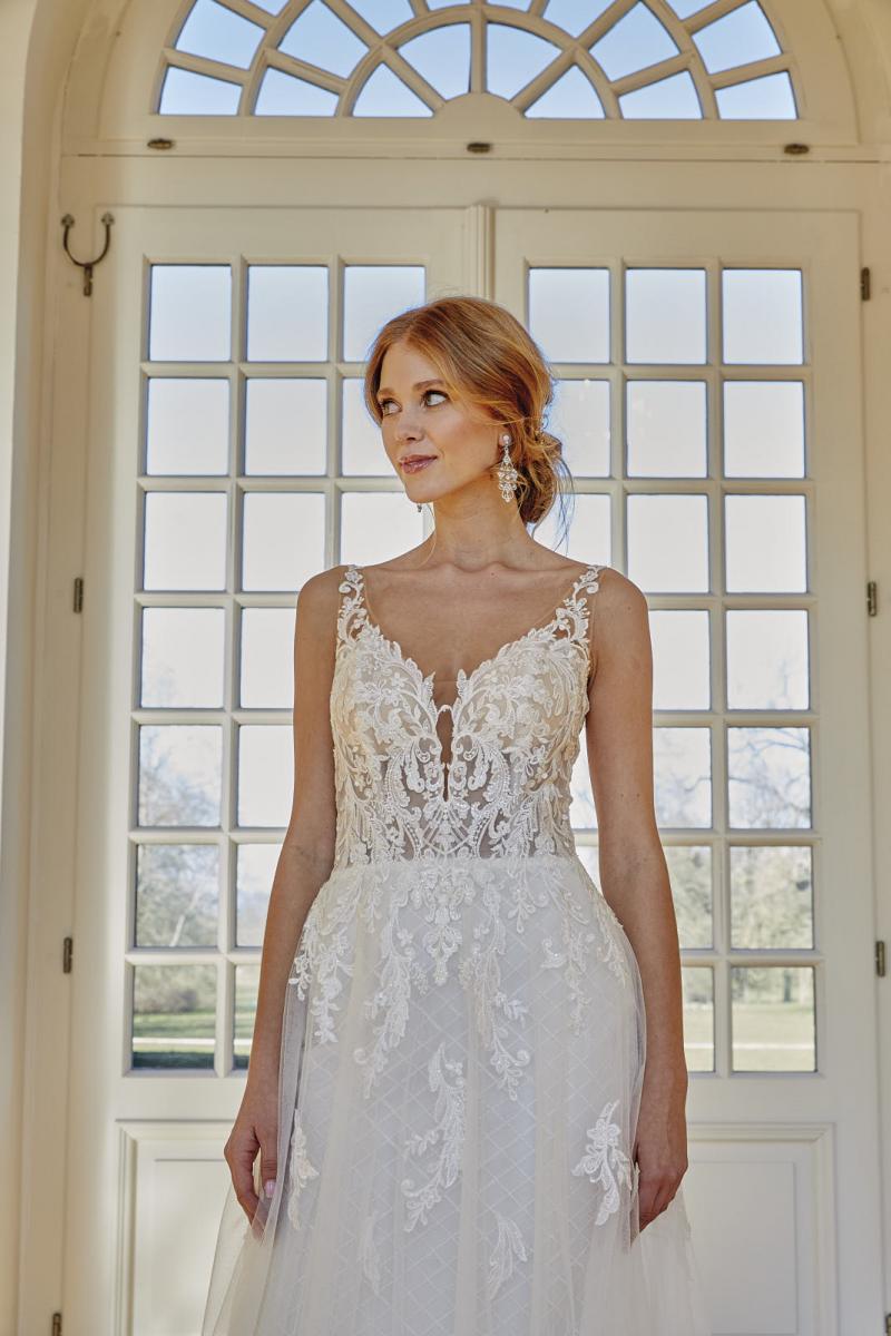 Brautkleider figurbetont & fit and flare | Liebreiz Brautmode